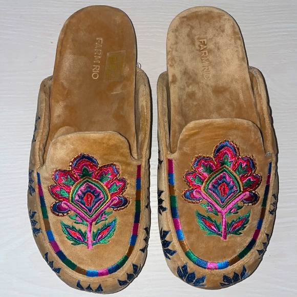 FARM Rio | Shoes | Farm Rio Sand Island Velvet Tapestry Clog Mule Slide ...